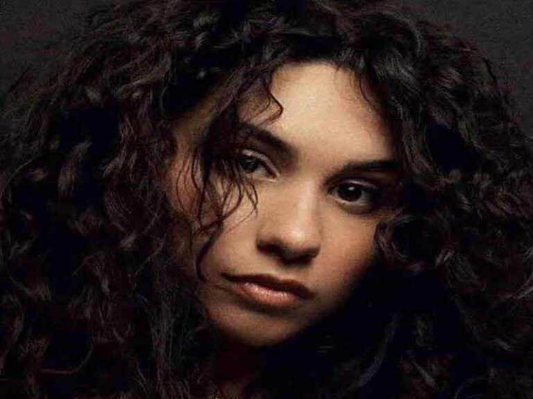 دانلود آهنگ Go Outside از Alessia Cara با متن و ترجمه - مجله علمی ...